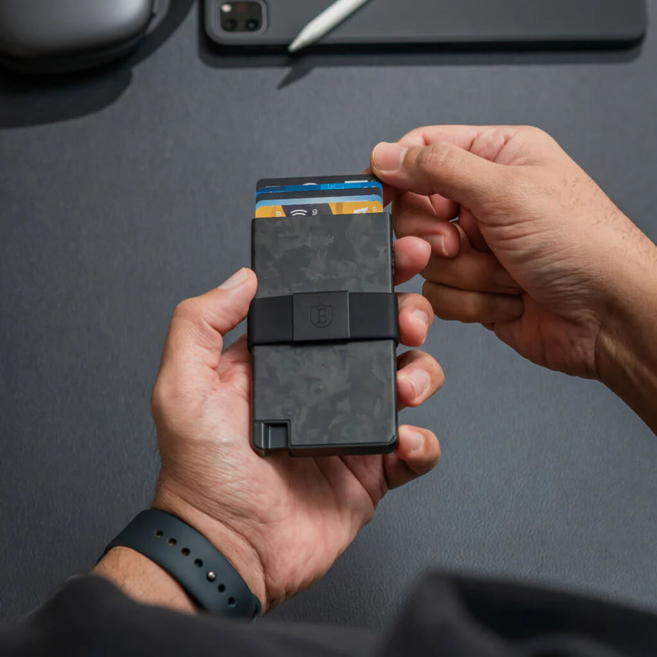 Slim Wallets for Women | RFID & Quick Access | Ekster®