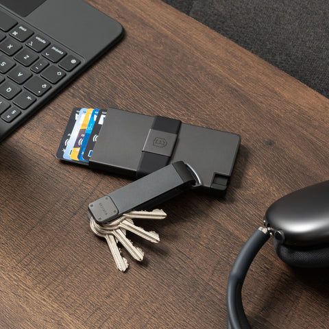 Key Case Bundle | Slim Case Space-grade Aluminum & Leather | Ekster®